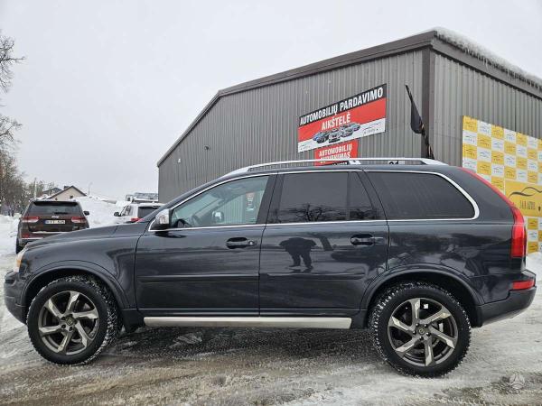Blue Volvo XC90 2012 in Siauliai, with an engine capacity of 2.40 L and mileage of 281 thousand km for 11950 €, photo 6 on AUTOMOTO.COM.LV