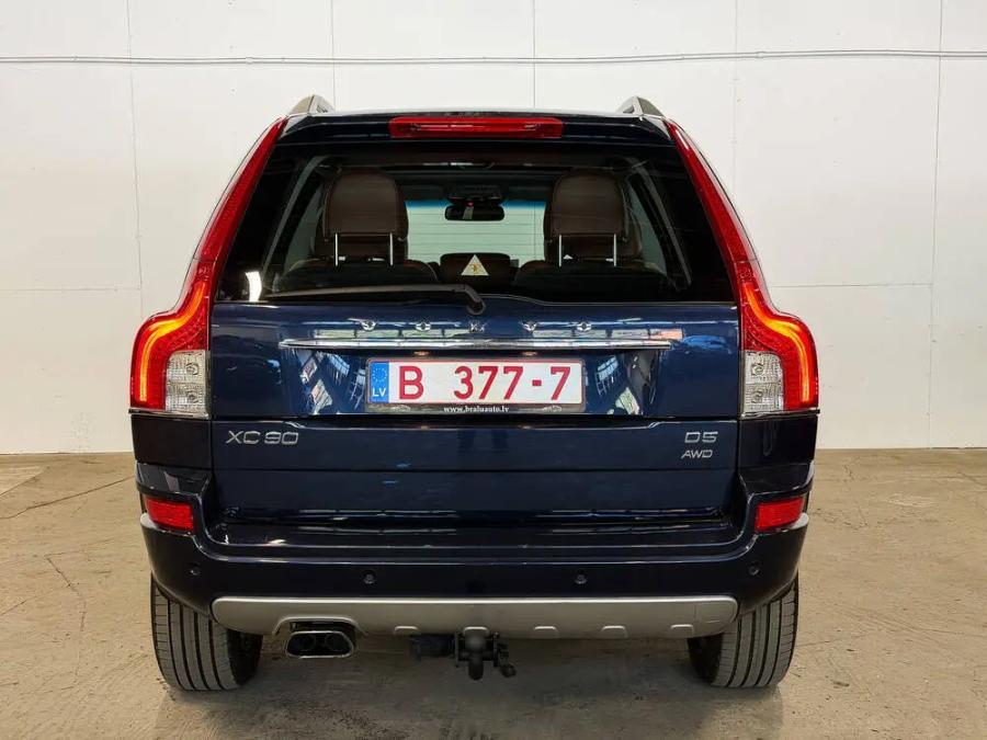 Zils Volvo XC90 2012 Jūrmala, ar dzinēja tilpumu 2.40 L un nobraukumu 338 tūkst. km par 12450 €, foto 16 vietnē AUTOMOTO.COM.LV