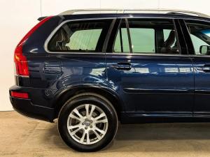 Zils Volvo XC90 2012 Jūrmala, ar dzinēja tilpumu 2.40 L un nobraukumu 338 tūkst. km par 12450 €, foto 18 vietnē AUTOMOTO.COM.LV