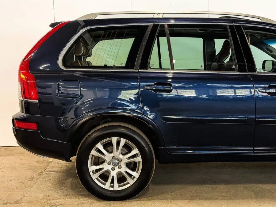 Zils Volvo XC90 2012 Jūrmala, ar dzinēja tilpumu 2.40 L un nobraukumu 338 tūkst. km par 12450 €, foto 18 vietnē AUTOMOTO.COM.LV
