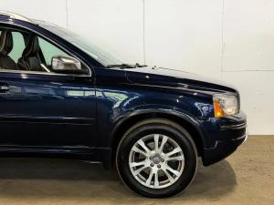 Zils Volvo XC90 2012 Jūrmala, ar dzinēja tilpumu 2.40 L un nobraukumu 338 tūkst. km par 12450 €, foto 19 vietnē AUTOMOTO.COM.LV