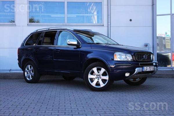 Blue Volvo XC90 2012 in Riga, with an engine capacity of 2.40 L and mileage of 0 thousand km for 5995 €, photo 2 on AUTOMOTO.COM.LV
