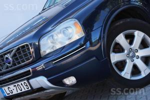 Blue Volvo XC90 2012 in Riga, with an engine capacity of 2.40 L and mileage of 0 thousand km for 5995 €, photo 9 on AUTOMOTO.COM.LV