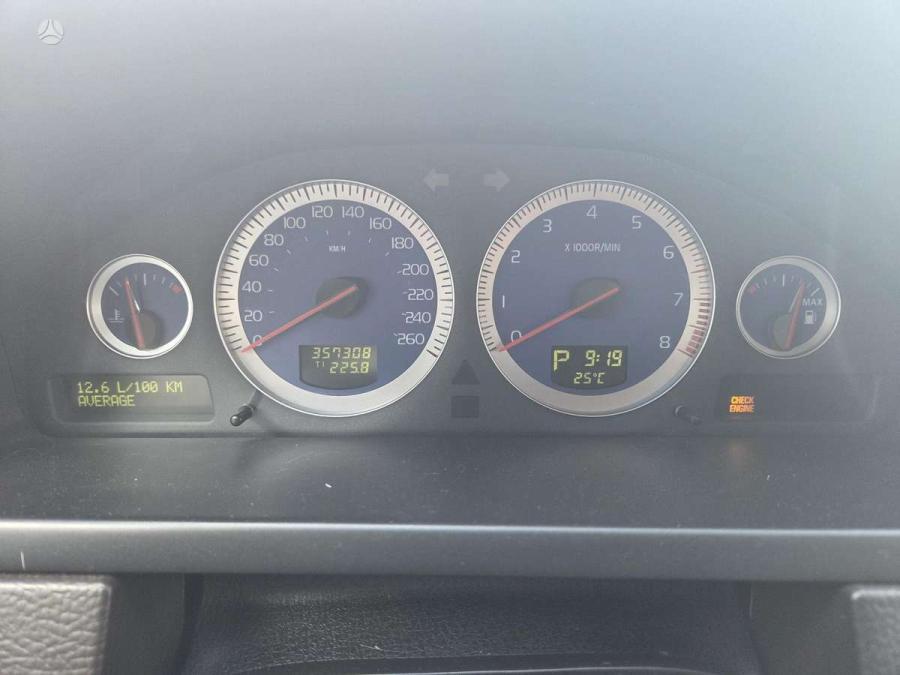 Blue Volvo XC90 2012 in Vilnius, with an engine capacity of 3.19 L and mileage of 358 thousand km for 6500 €, photo 18 on AUTOMOTO.COM.LV