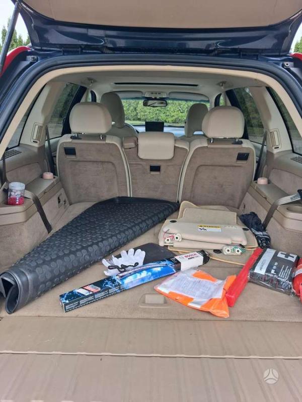 Blue Volvo XC90 2012 in Nemencine, with an engine capacity of 3.19 L and mileage of 320 thousand km for 7000 €, photo 6 on AUTOMOTO.COM.LV