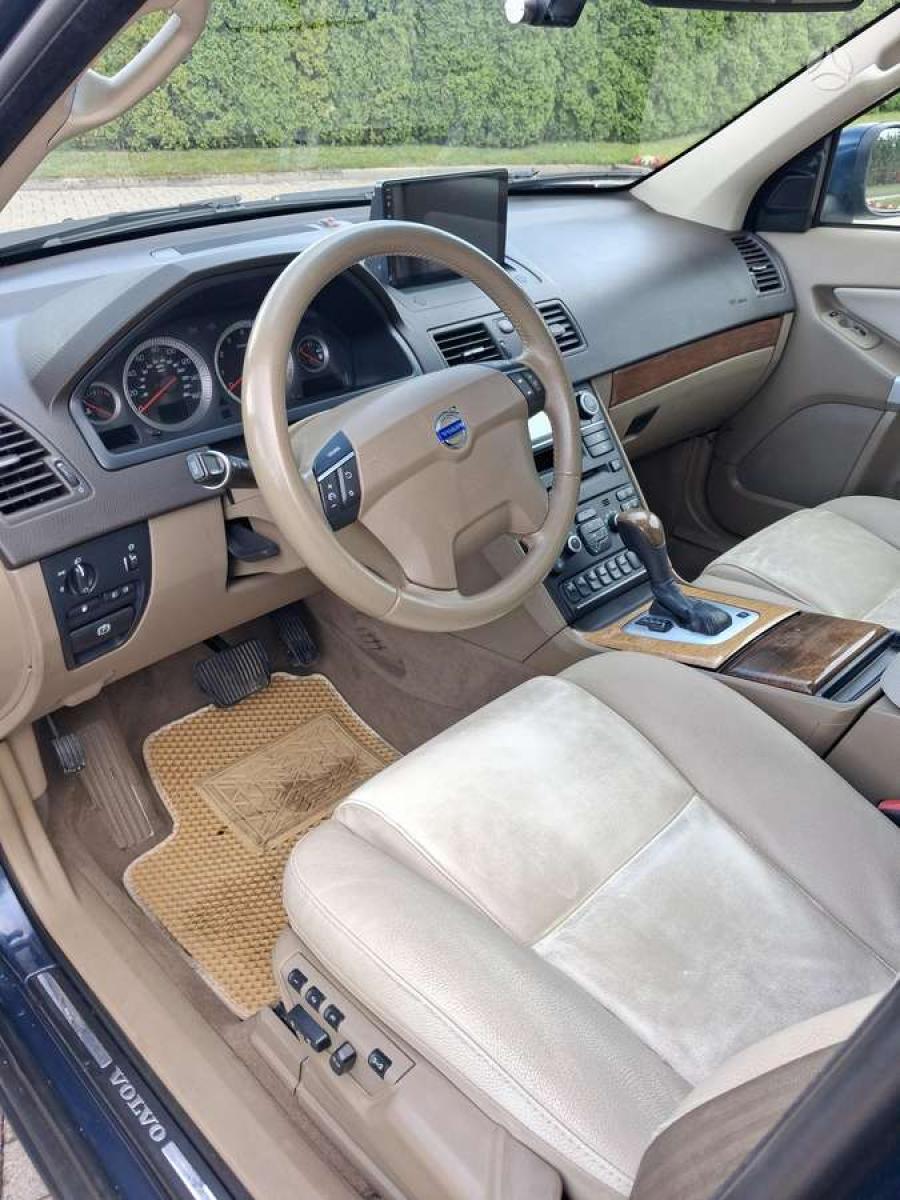 Blue Volvo XC90 2012 in Nemencine, with an engine capacity of 3.19 L and mileage of 320 thousand km for 7000 €, photo 8 on AUTOMOTO.COM.LV