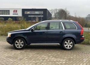 Blue Volvo XC90 2013 in Vilnius, with an engine capacity of 2.40 L and mileage of 300 thousand km for 11500 €, photo 19 on AUTOMOTO.COM.LV