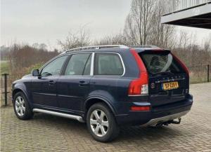 Blue Volvo XC90 2013 in Vilnius, with an engine capacity of 2.40 L and mileage of 300 thousand km for 11500 €, photo 21 on AUTOMOTO.COM.LV