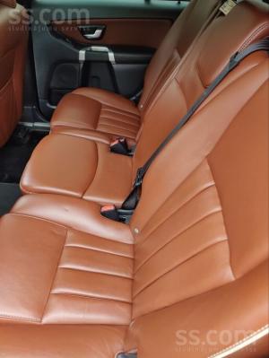 Blue Volvo XC90 2013 in Riga, with an engine capacity of 2.40 L and mileage of 416 thousand km for 10000 €, photo 13 on AUTOMOTO.COM.LV