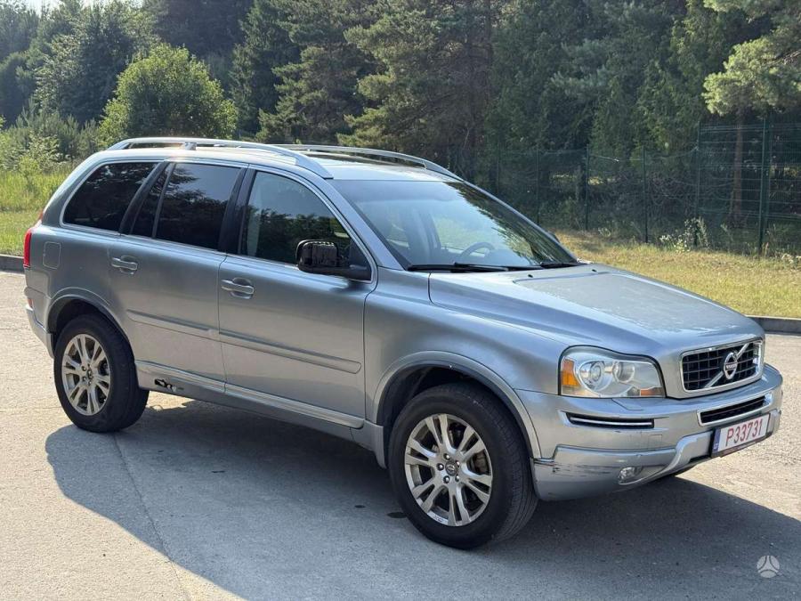 Blue Volvo XC90 2013 in Siauliai, with an engine capacity of 3.19 L and mileage of 245 thousand km for 6250 €, photo 3 on AUTOMOTO.COM.LV