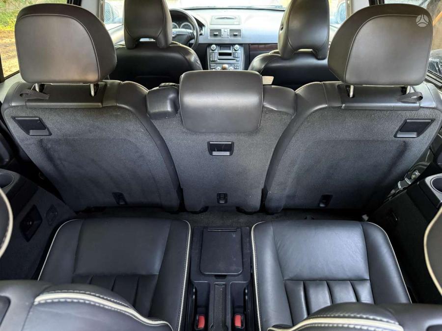 Blue Volvo XC90 2013 in Siauliai, with an engine capacity of 3.19 L and mileage of 245 thousand km for 6250 €, photo 11 on AUTOMOTO.COM.LV