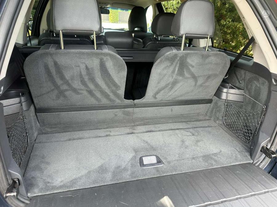 Blue Volvo XC90 2013 in Vilnius, with an engine capacity of 2.40 L and mileage of 242 thousand km for 12100 €, photo 31 on AUTOMOTO.COM.LV