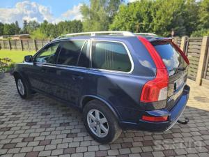 Blue Volvo XC90 2013 in Riga, with an engine capacity of 2.40 L and mileage of 184 thousand km for 9500 €, photo 6 on AUTOMOTO.COM.LV