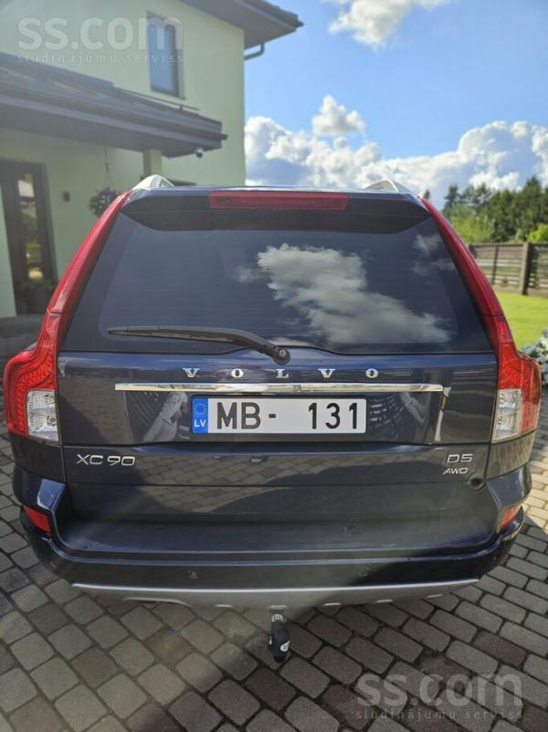 Zils Volvo XC90 2013 Rīga, ar dzinēja tilpumu 2.40 L un nobraukumu 184 tūkst. km par 9500 €, foto 6 vietnē AUTOMOTO.COM.LV