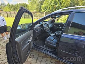Blue Volvo XC90 2013 in Riga, with an engine capacity of 2.40 L and mileage of 184 thousand km for 9500 €, photo 8 on AUTOMOTO.COM.LV