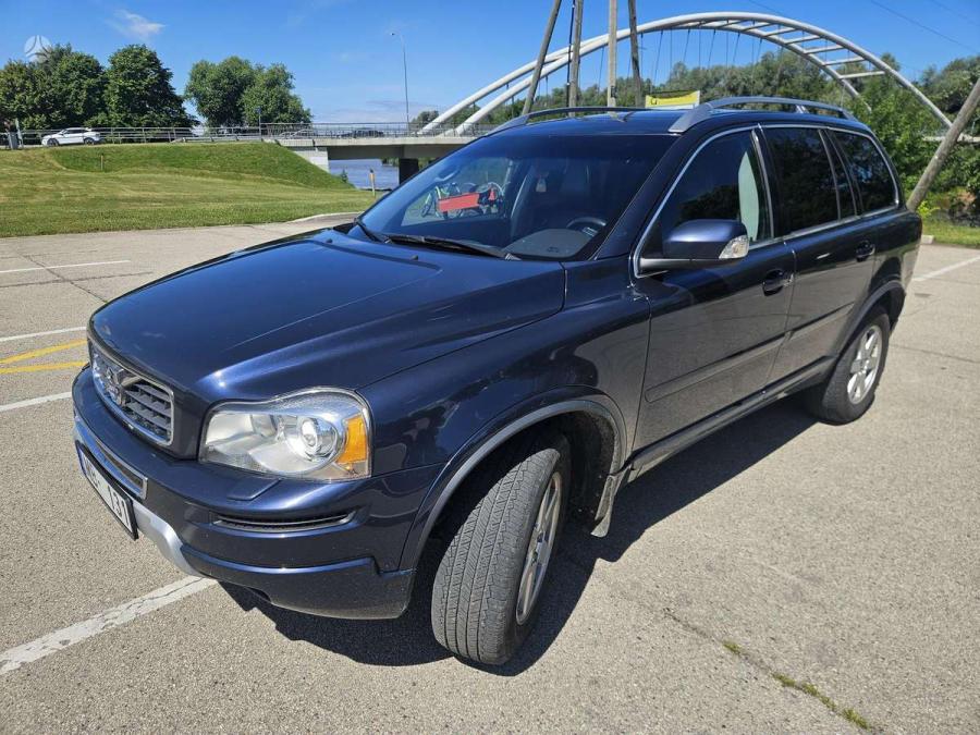 Zils Volvo XC90 2013 Rīga, ar dzinēja tilpumu 2.40 L un nobraukumu 184 tūkst. km par 9500 €, foto 1 vietnē AUTOMOTO.COM.LV