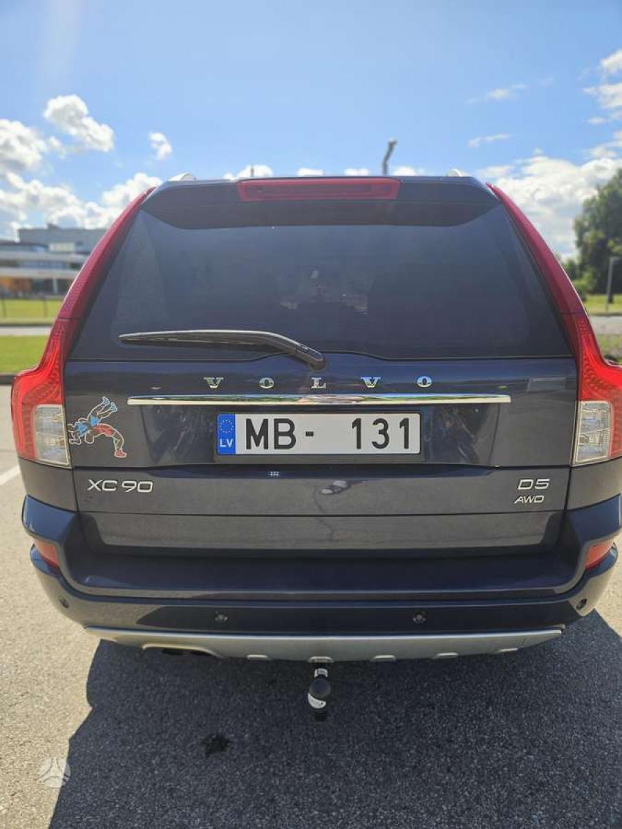 Zils Volvo XC90 2013 Rīga, ar dzinēja tilpumu 2.40 L un nobraukumu 184 tūkst. km par 9500 €, foto 11 vietnē AUTOMOTO.COM.LV