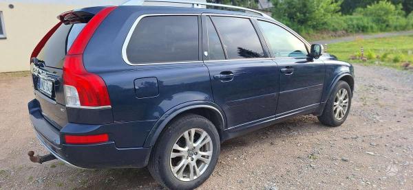Blue Volvo XC90 2013 in Ukmerge, with an engine capacity of 3.19 L and mileage of 258 thousand km for 9500 €, photo 3 on AUTOMOTO.COM.LV