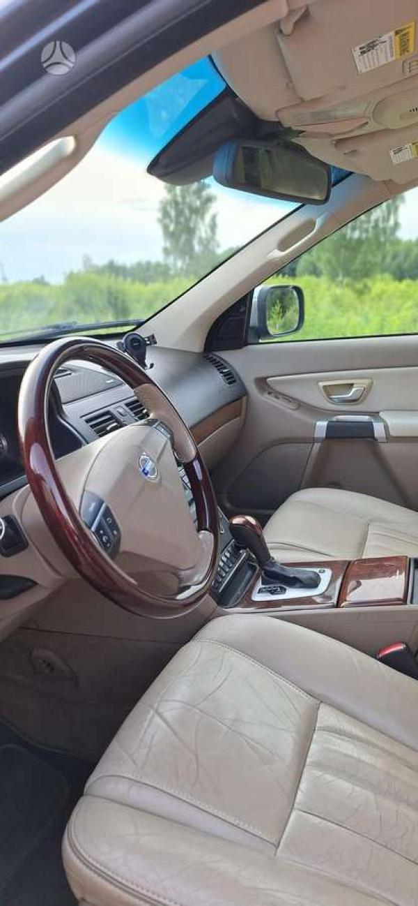 Blue Volvo XC90 2013 in Ukmerge, with an engine capacity of 3.19 L and mileage of 258 thousand km for 9500 €, photo 8 on AUTOMOTO.COM.LV