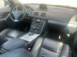 Zils Volvo XC90 2013 Tartu, ar dzinēja tilpumu 2.40 L un nobraukumu 335 tūkst. km par 11950 €, foto 4 vietnē AUTOMOTO.COM.LV