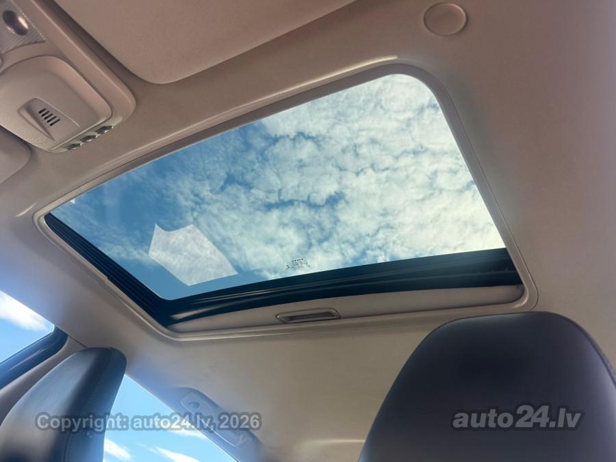 Zils Volvo XC90 2013 Tartu, ar dzinēja tilpumu 2.40 L un nobraukumu 335 tūkst. km par 11950 €, foto 13 vietnē AUTOMOTO.COM.LV