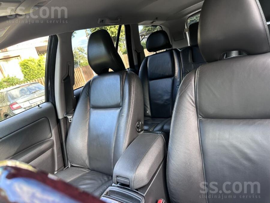 Zils Volvo XC90 2013 Rīga, ar dzinēja tilpumu 2.40 L un nobraukumu 175 tūkst. km par 12850 €, foto 14 vietnē AUTOMOTO.COM.LV