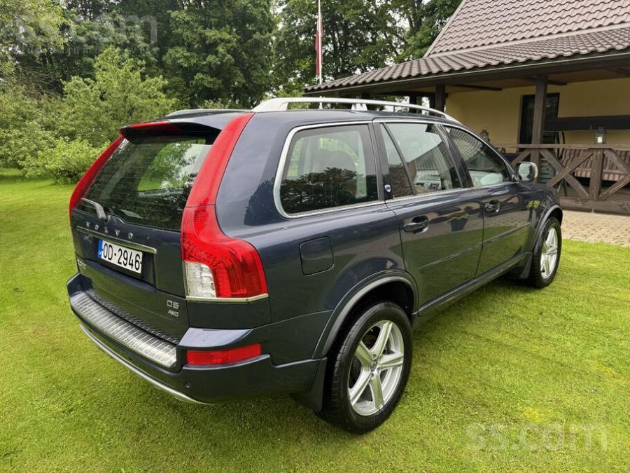 Zils Volvo XC90 2014 Rīga, ar dzinēja tilpumu 2.40 L un nobraukumu 111 tūkst. km par 15550 €, foto 11 vietnē AUTOMOTO.COM.LV