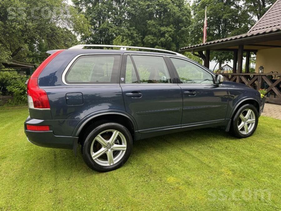 Zils Volvo XC90 2014 Rīga, ar dzinēja tilpumu 2.40 L un nobraukumu 111 tūkst. km par 15550 €, foto 12 vietnē AUTOMOTO.COM.LV