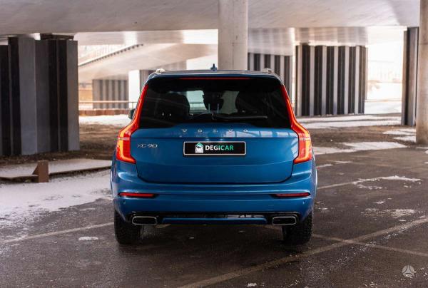 Blue Volvo XC90 2015 in Kaunas, with an engine capacity of 1.97 L and mileage of 250 thousand km for 23000 €, photo 3 on AUTOMOTO.COM.LV