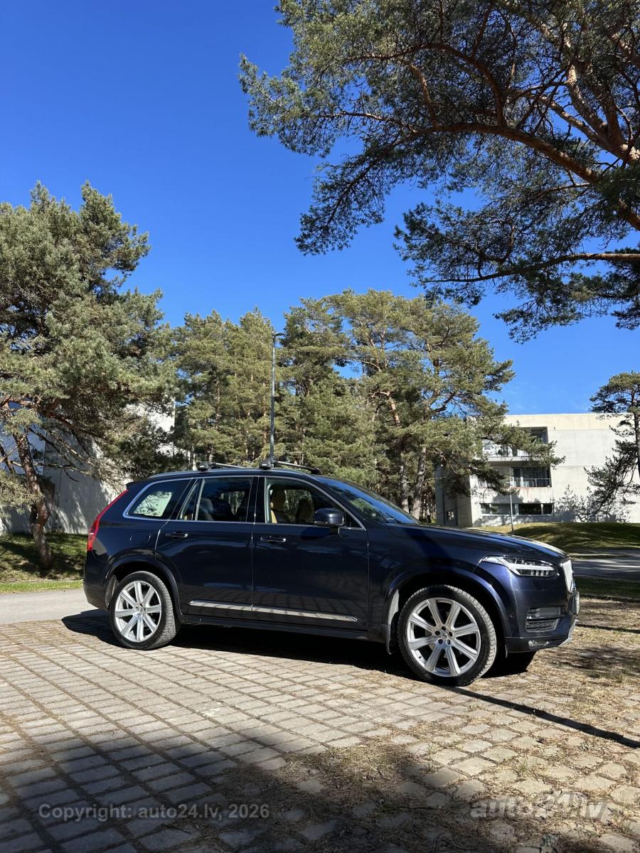 Zils Volvo XC90 2015 Tallina, ar dzinēja tilpumu 2.00 L un nobraukumu 243 tūkst. km par 15900 €, foto 1 vietnē AUTOMOTO.COM.LV
