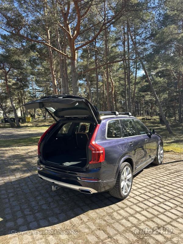 Blue Volvo XC90 2015 in Tallinn, with an engine capacity of 2.00 L and mileage of 243 thousand km for 15900 €, photo 5 on AUTOMOTO.COM.LV