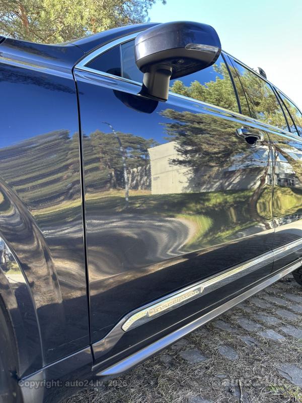 Blue Volvo XC90 2015 in Tallinn, with an engine capacity of 2.00 L and mileage of 243 thousand km for 15900 €, photo 9 on AUTOMOTO.COM.LV