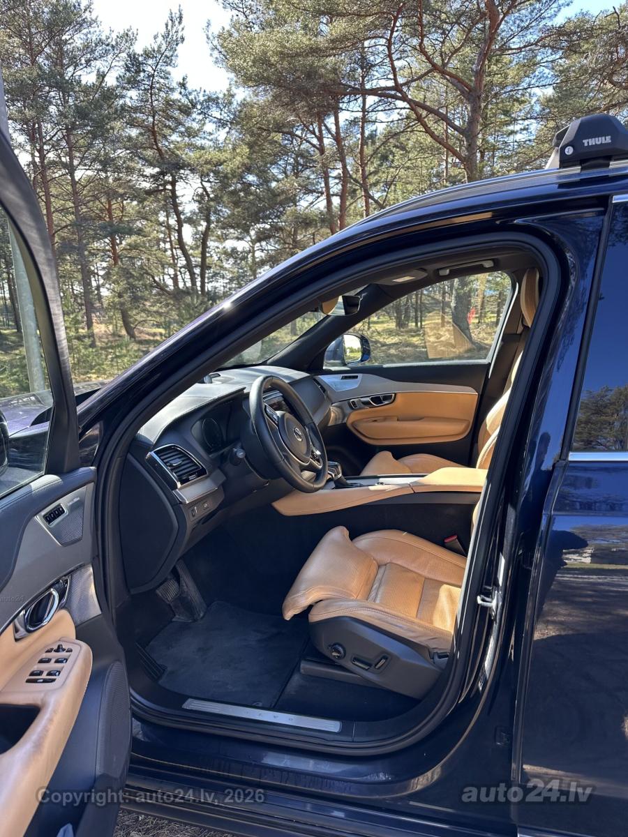 Zils Volvo XC90 2015 Tallina, ar dzinēja tilpumu 2.00 L un nobraukumu 243 tūkst. km par 15900 €, foto 11 vietnē AUTOMOTO.COM.LV