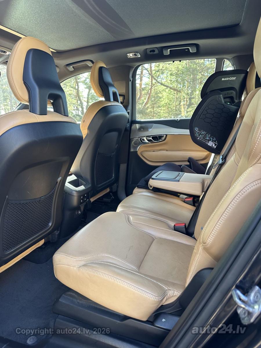 Zils Volvo XC90 2015 Tallina, ar dzinēja tilpumu 2.00 L un nobraukumu 243 tūkst. km par 15900 €, foto 13 vietnē AUTOMOTO.COM.LV