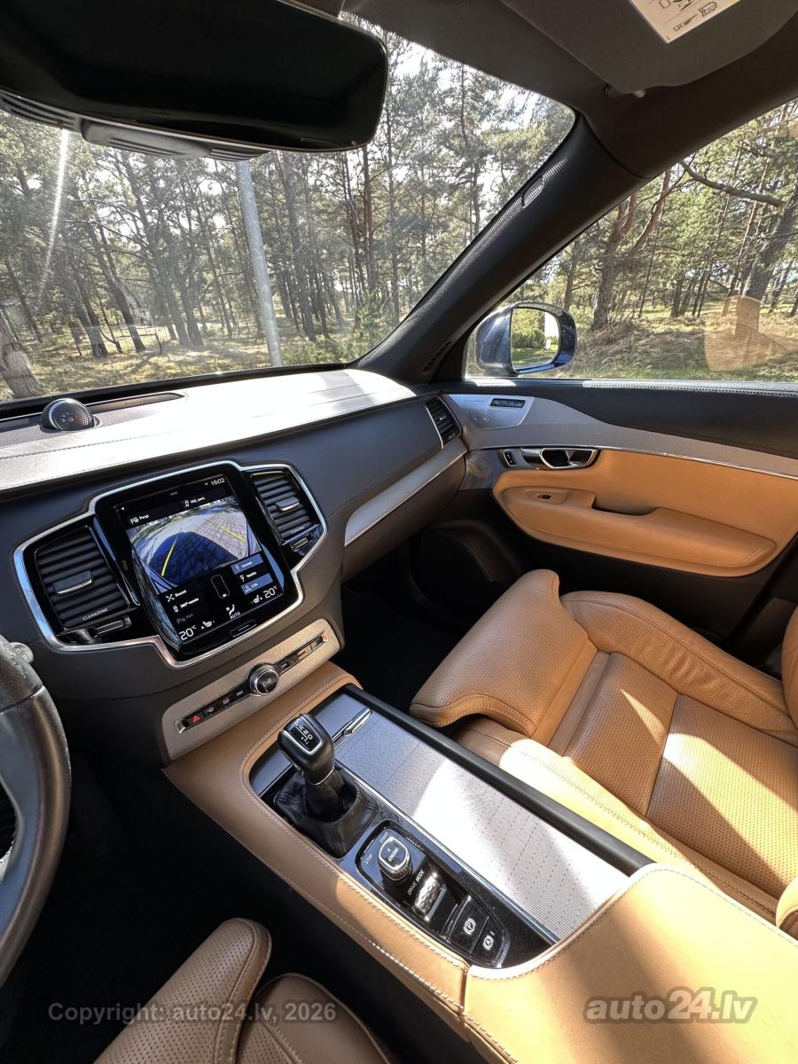 Zils Volvo XC90 2015 Tallina, ar dzinēja tilpumu 2.00 L un nobraukumu 243 tūkst. km par 15900 €, foto 14 vietnē AUTOMOTO.COM.LV