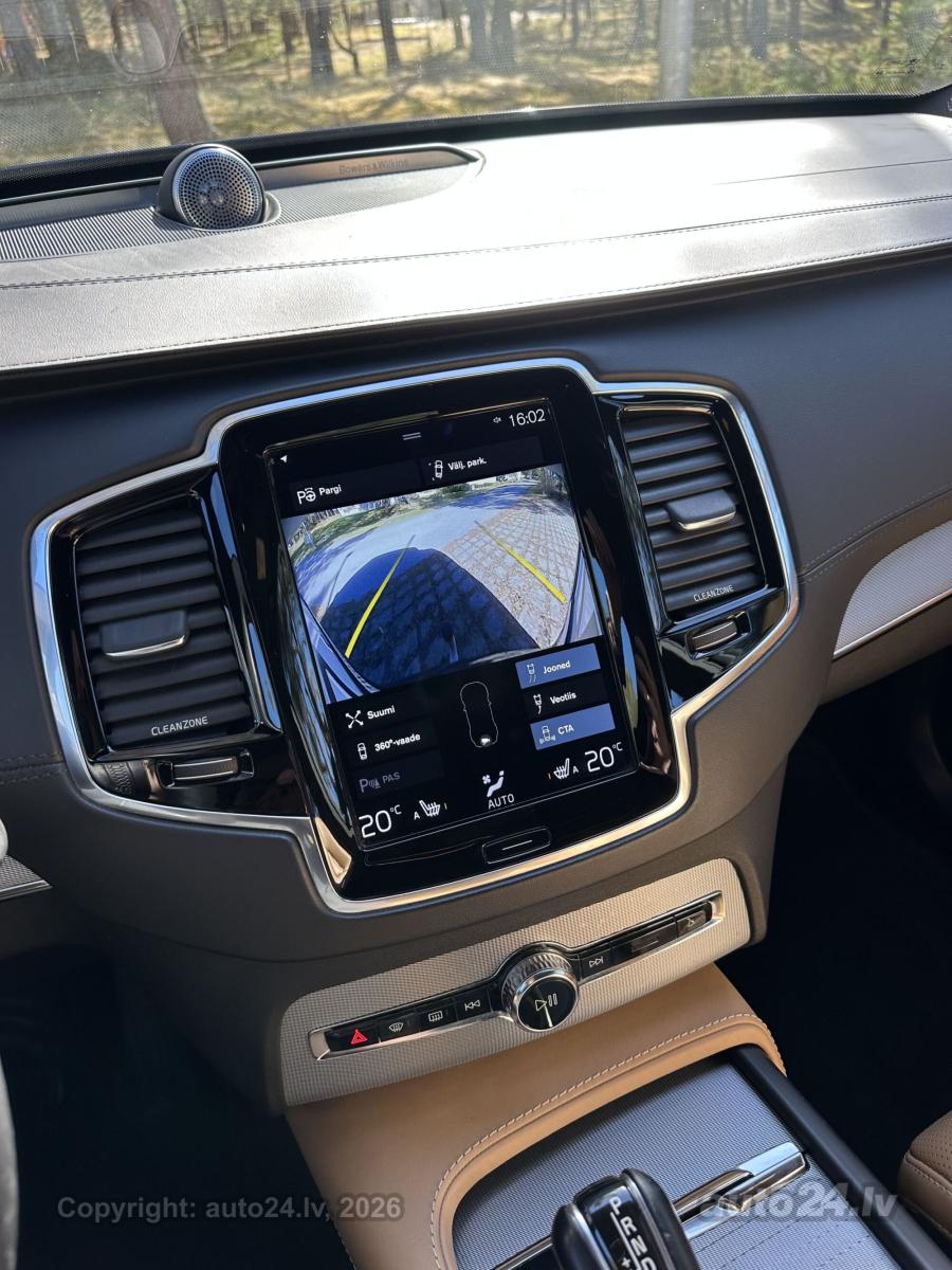 Zils Volvo XC90 2015 Tallina, ar dzinēja tilpumu 2.00 L un nobraukumu 243 tūkst. km par 15900 €, foto 15 vietnē AUTOMOTO.COM.LV