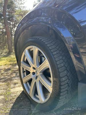 Zils Volvo XC90 2015 Tallina, ar dzinēja tilpumu 2.00 L un nobraukumu 243 tūkst. km par 15900 €, foto 19 vietnē AUTOMOTO.COM.LV