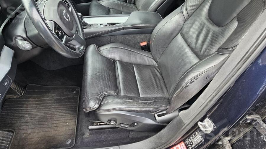 Blue Volvo XC90 2015 in Riga, with an engine capacity of 2.00 L and mileage of 254 thousand km for 17900 €, photo 8 on AUTOMOTO.COM.LV