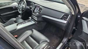 Blue Volvo XC90 2015 in Riga, with an engine capacity of 2.00 L and mileage of 254 thousand km for 17900 €, photo 9 on AUTOMOTO.COM.LV