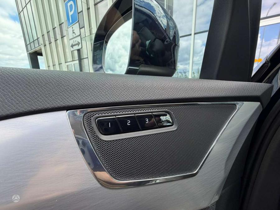 Zils Volvo XC90 2015 Viļņa, ar dzinēja tilpumu 1.97 L un nobraukumu 268 tūkst. km par 20980 €, foto 14 vietnē AUTOMOTO.COM.LV
