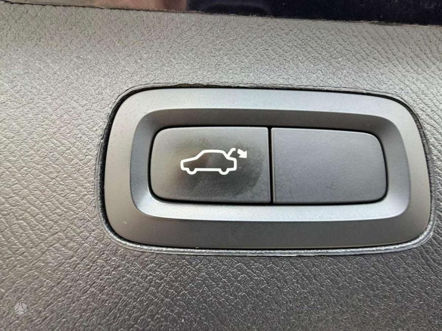 Zils Volvo XC90 2015 Viļņa, ar dzinēja tilpumu 1.97 L un nobraukumu 268 tūkst. km par 20980 €, foto 19 vietnē AUTOMOTO.COM.LV