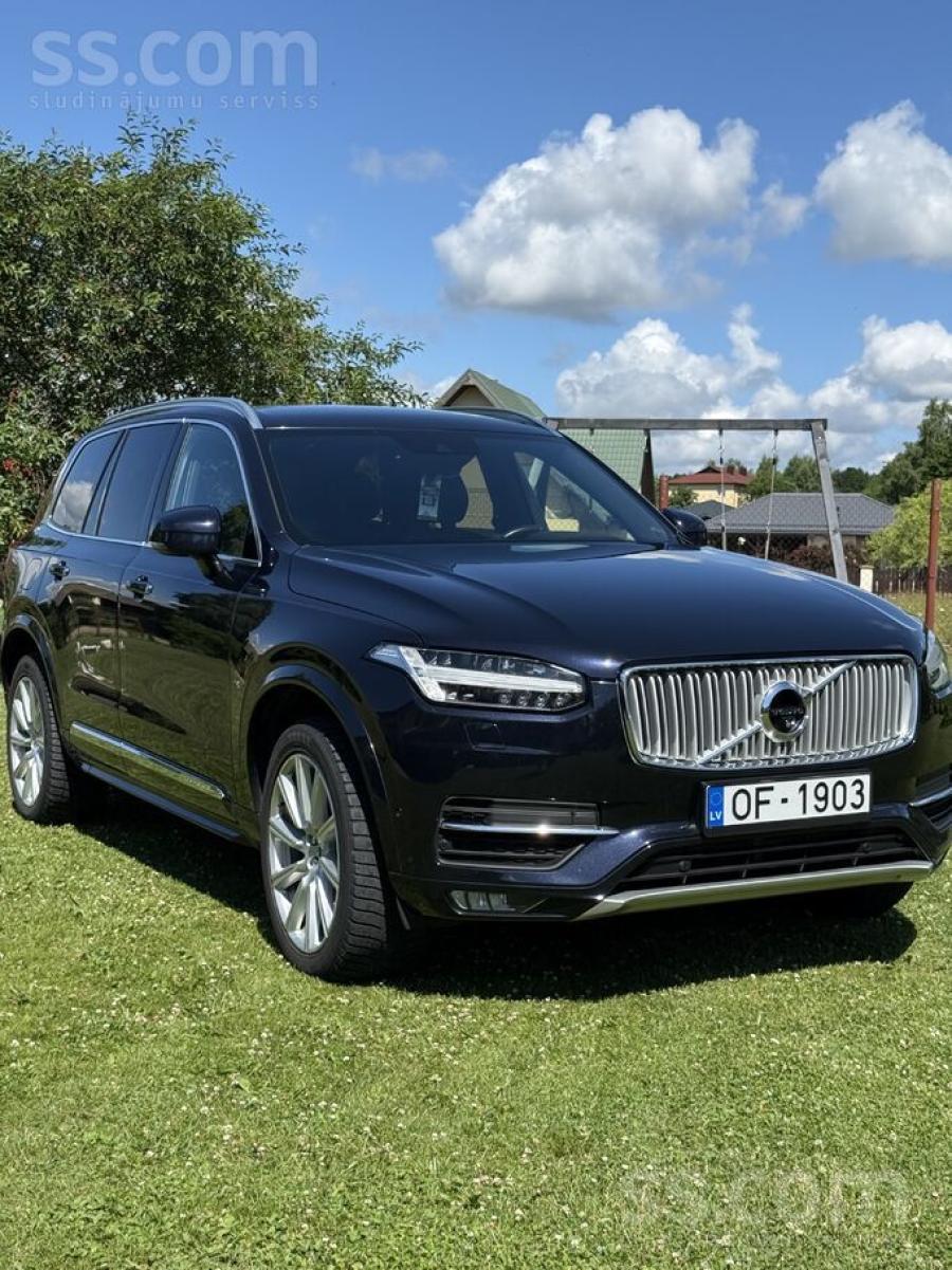 Blue Volvo XC90 2015 in Tukums, with an engine capacity of 2.00 L and mileage of 194 thousand km for 18900 €, photo 1 on AUTOMOTO.COM.LV