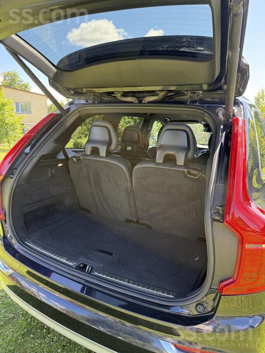 Blue Volvo XC90 2015 in Tukums, with an engine capacity of 2.00 L and mileage of 194 thousand km for 18900 €, photo 12 on AUTOMOTO.COM.LV