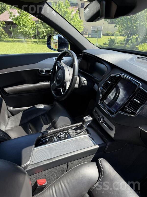 Blue Volvo XC90 2015 in Tukums, with an engine capacity of 2.00 L and mileage of 194 thousand km for 18900 €, photo 6 on AUTOMOTO.COM.LV