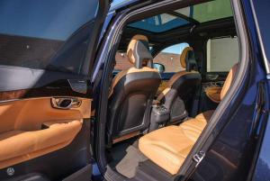 Zils Volvo XC90 2015 Marijampole, ar dzinēja tilpumu 1.97 L un nobraukumu 267 tūkst. km par 20950 €, foto 37 vietnē AUTOMOTO.COM.LV