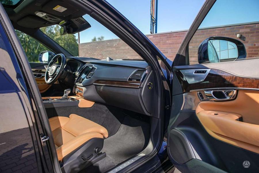 Zils Volvo XC90 2015 Marijampole, ar dzinēja tilpumu 1.97 L un nobraukumu 267 tūkst. km par 20950 €, foto 43 vietnē AUTOMOTO.COM.LV