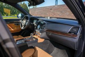Zils Volvo XC90 2015 Marijampole, ar dzinēja tilpumu 1.97 L un nobraukumu 267 tūkst. km par 20950 €, foto 44 vietnē AUTOMOTO.COM.LV