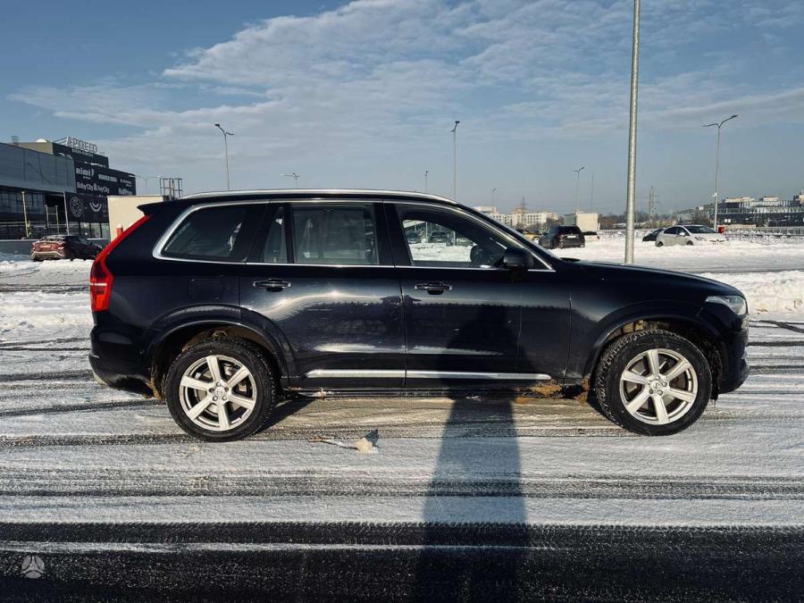 Zils Volvo XC90 2016 Viļņa, ar dzinēja tilpumu 2.00 L un nobraukumu 300 tūkst. km par 18700 €, foto 4 vietnē AUTOMOTO.COM.LV