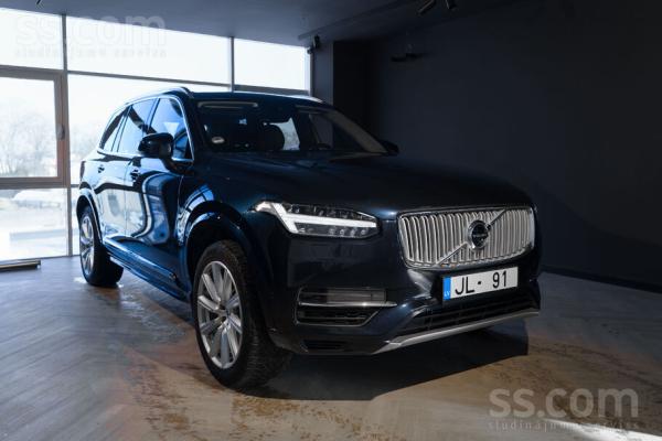 Zils Volvo XC90 2016 Rīga, ar dzinēja tilpumu 2.00 L un nobraukumu 200 tūkst. km par 23500 €, foto 1 vietnē AUTOMOTO.COM.LV