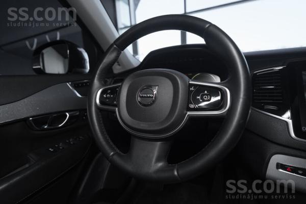 Zils Volvo XC90 2016 Rīga, ar dzinēja tilpumu 2.00 L un nobraukumu 200 tūkst. km par 23500 €, foto 9 vietnē AUTOMOTO.COM.LV